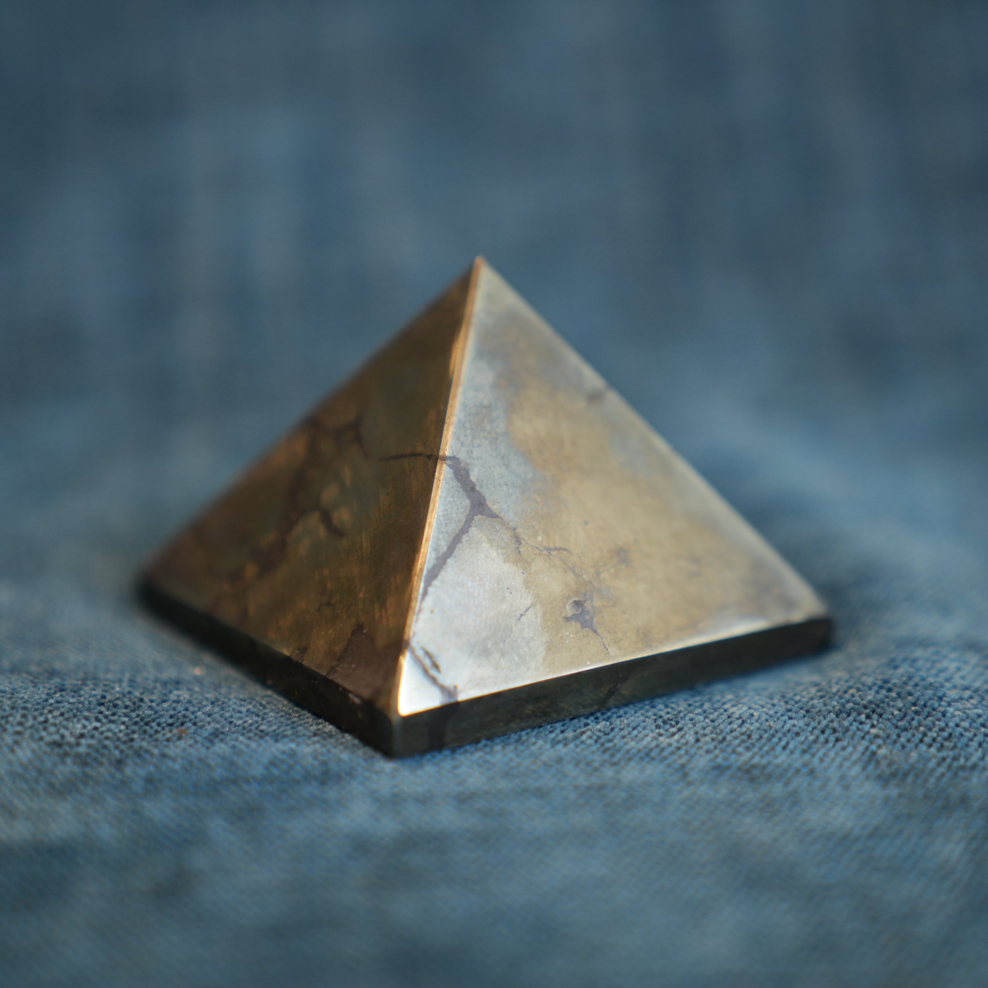 Pyrite Pyramid – Primal Healing